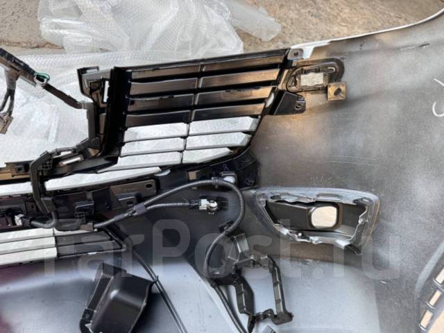 Бампер с решеткой Toyota Land Cruiser FJA300, FJA300W, GRJ300 купить во ...