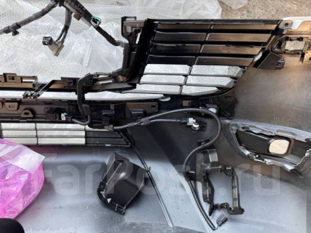 Бампер с решеткой Toyota Land Cruiser FJA300, FJA300W, GRJ300 купить во ...