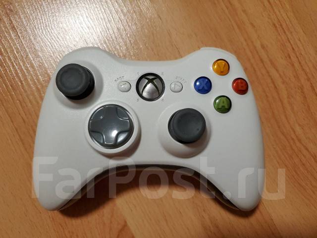 Геймпад xbox 360 оригинал, б/у, в наличии. Цена: 2 500₽ во Владивостоке