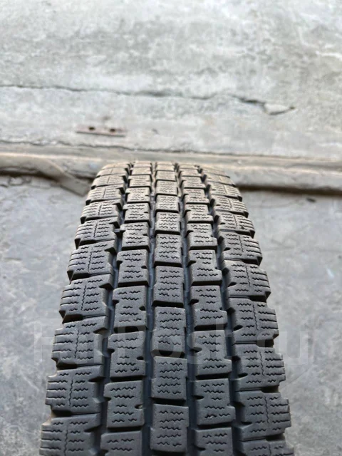 Bridgestone, 205/80/17.5, 17.5", 1 шт, в наличии, 205 мм, 80 % ...