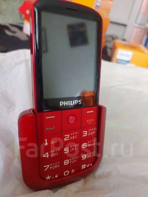 Сот. телефон Philips Xenium E227 большой экран и кнопки, до 8 гб, 2.80", моноблок, красный ...
