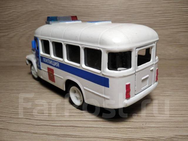 Масштабная модель автобуса СССР - КАВЗ-3976. Милиция. 1:43, б/у, в ...