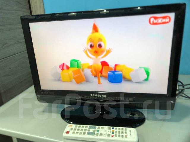 Отличный Samsung 19 дюймов для кухни - все кабельные каналы ловит, LED ...