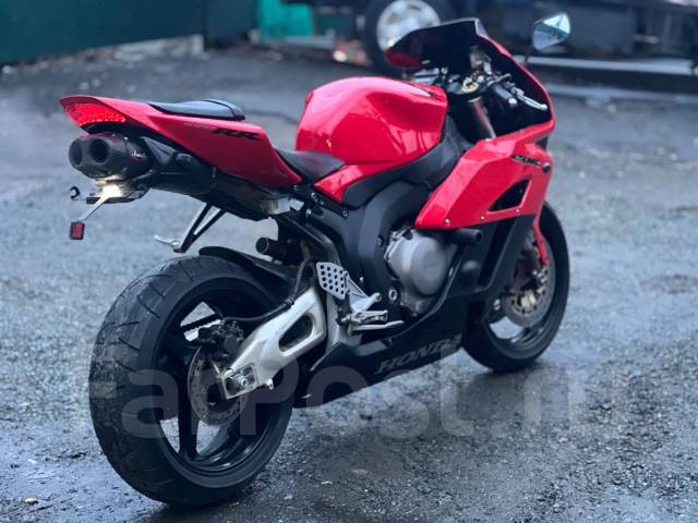 Honda CBR 1000RR Fireblade, 2005, 1 000 куб. см. 4х тактный, без ...