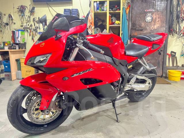 Honda CBR 1000RR Fireblade, 2005, 1 000 куб. см. 4х тактный, без ...