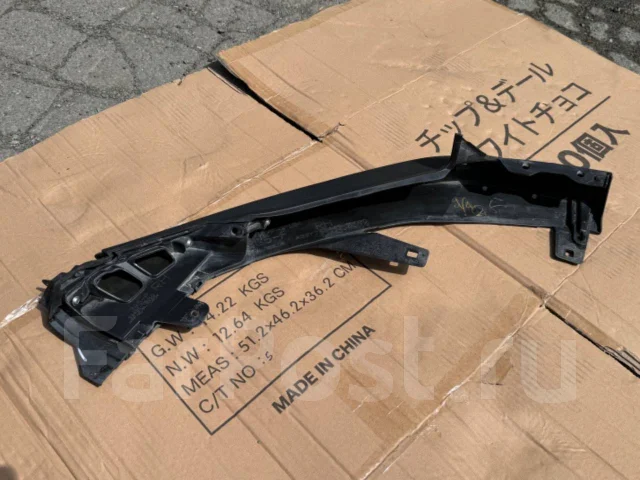 Накладка на бампер Lexus NX200 NX200T NX300H NX300 F-sport купить во ...