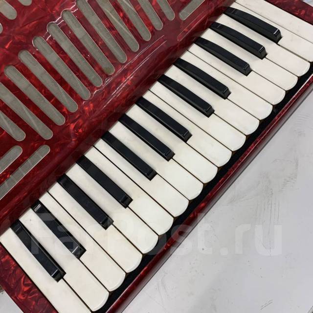 Аккордеон Yamaha, б/у, в наличии. Цена: 18 500₽ во Владивостоке