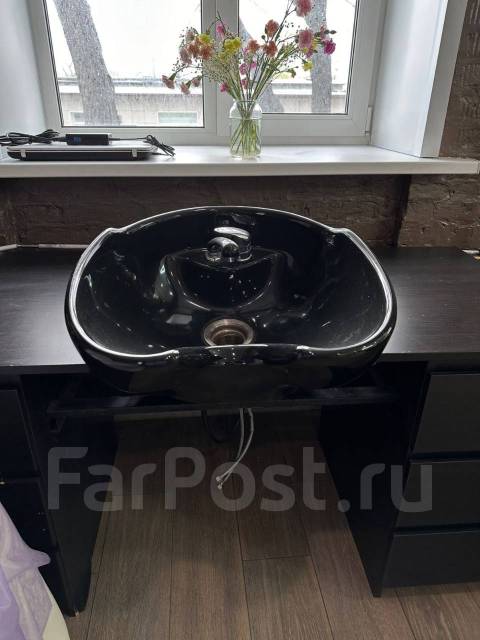 Парикмахерская мойка со столом, б/у, в наличии. Цена: 17 000₽ во ...