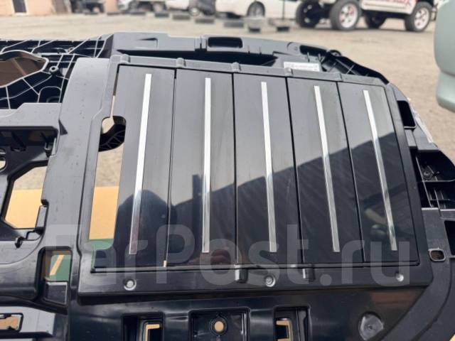 Решетка радиатора BMW 7 G70 купить во Владивостоке по цене: 95 000 ...