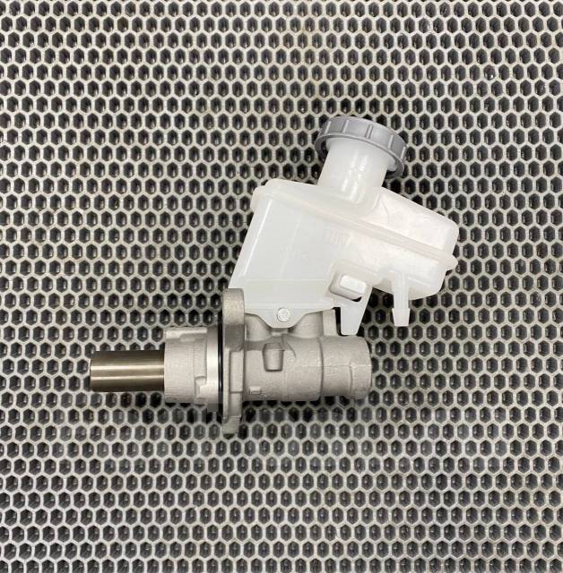 Главный тормозной цилиндр Suzuki Grand Vitara, Escudo 51100-65J00 ...