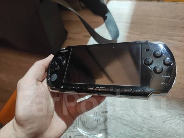 Sony PlayStation Portable 3006, б/у, в наличии. Цена: 4 500₽ во ...