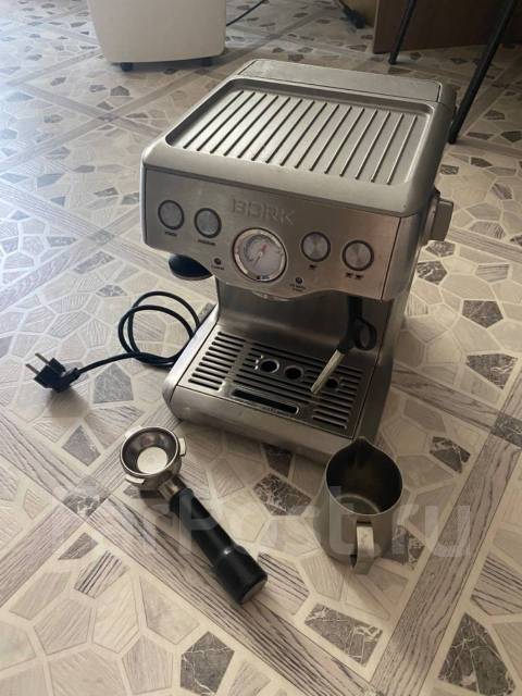 Кофеварка (кофе-машина) Bork C803, б/у, в наличии. Цена: 20 000₽ во Владивостоке
