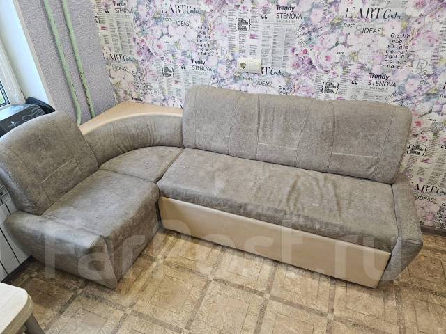 Продам угловой кухонный диван, выкатной, ткань, поролон, малогабаритный ...