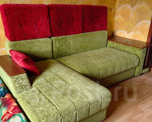 Продам угловой диван, выкатной, ткань, б/у, в наличии. Цена: 15 000₽ во ...