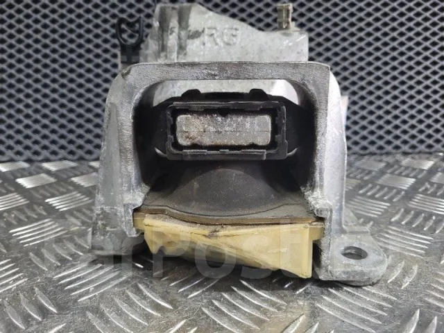Подушка двигателя Renault Megane 3 112100039R M4R купить в Москве по ...