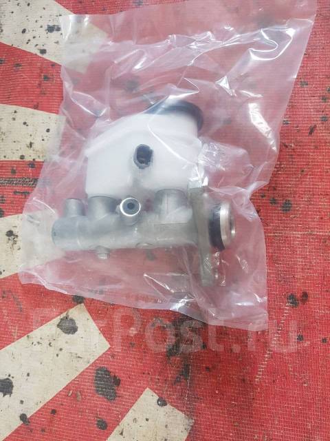 Главный тормозной цилиндр Toyota 4720112680 Corolla AE100G купить в ...