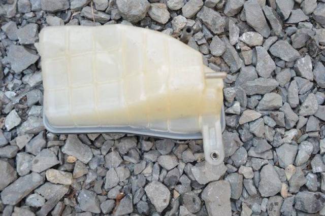 Бачок расширительный Toyota Celsior UCF20 1UZ-FE купить во Владивостоке ...