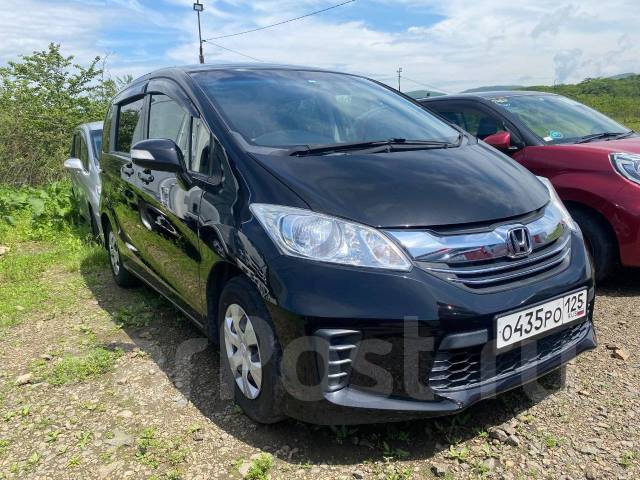 Авто в аренду. Honda Freed 2014год от 1500 есть 4 ВД Бесплатная подача ...