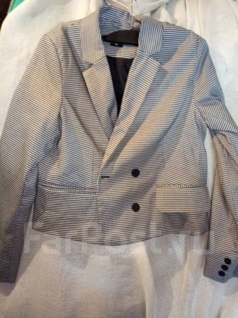 Пиджак Жакет 48 50 Sinsay как новый 48 50 демисезон б у в наличии Цена 250₽ во Владивостоке