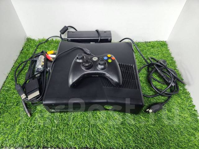 Microsoft XBOX 360 Slim 256GB 7 011