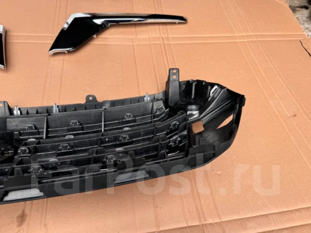 Решетка радиатора Toyota Land Cruiser 200, от 2016, рестайлинг купить ...