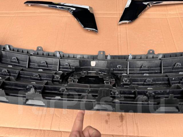 Решетка радиатора Toyota Land Cruiser 200, от 2016, рестайлинг купить ...