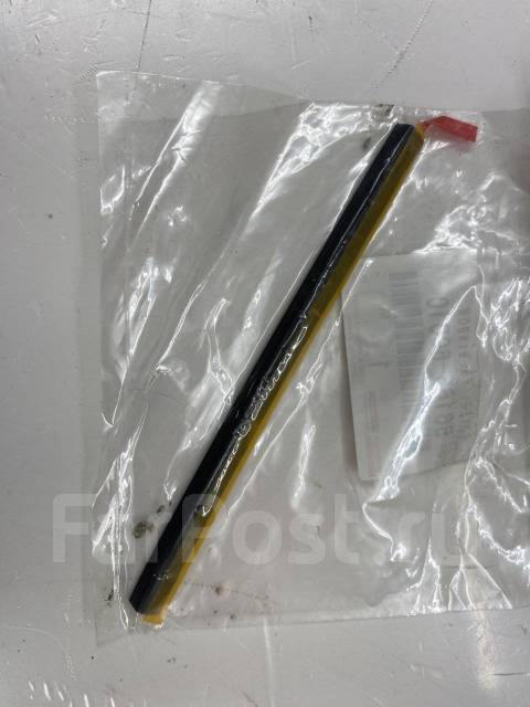 Молдинг лобового стекла TLC200/LX570 56165-60010 купить во Владивостоке ...