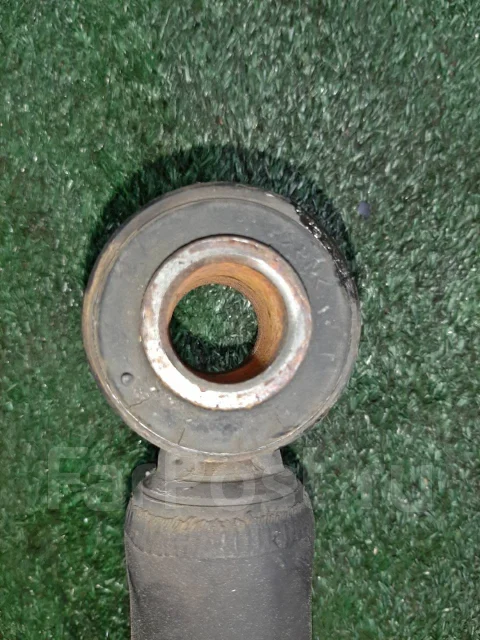 Стойка Toyota Fielder, NZE121; ­NZE120; ­NZE141; ­ZZE122; ­CE121 ...