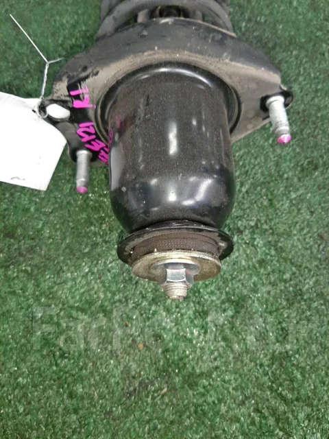 Стойка Toyota Fielder, NZE121; ­NZE120; ­NZE141; ­ZZE122; ­CE121 ...