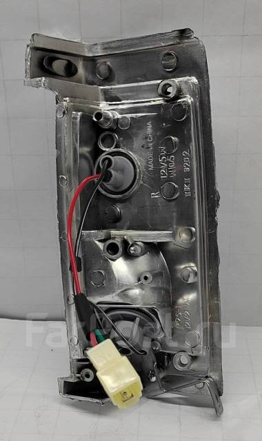 Габарит 3209R Nissan Datsun 1988-92 D21 белый под хром решетку Китай ...