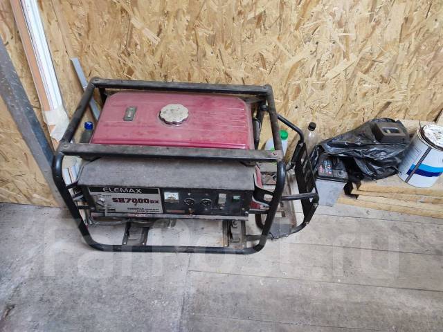 Японский бензогенератор Elemax SH7000DX, б/у, в наличии. Цена: 70 000₽ во Владивостоке