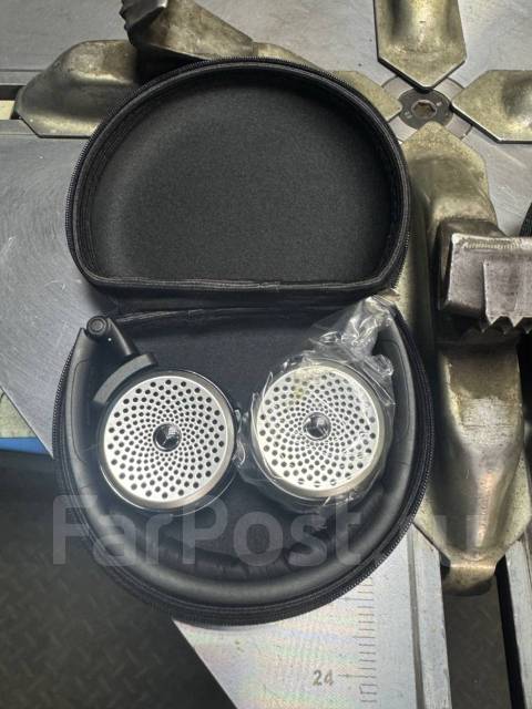 Беспроводные наушники оригинал Mercedes Benz, AKG, новый, в наличии ...