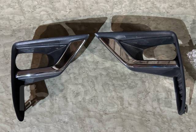 Рамка туманки (пластик бампера) Toyota Land Cruiser Prado 150 (2017 ...