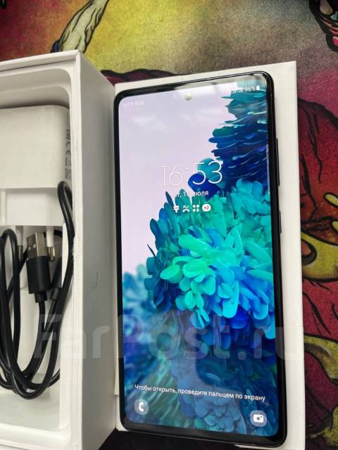 Смартфон Samsung S20 128 gb, 6.20", моноблок, б/у, в наличии. Цена: 16 000₽ во Владивостоке
