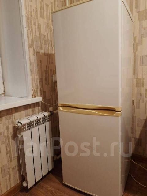 Холодильник Galatec, б/у, в наличии. Цена: 5 000₽ во Владивостоке