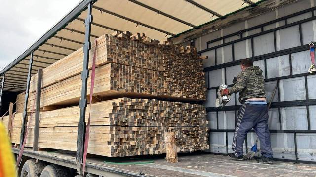 Брус брусок обрезная 25 на 50 50 на 50 50 на 70 на 4 метра Лиственница ...