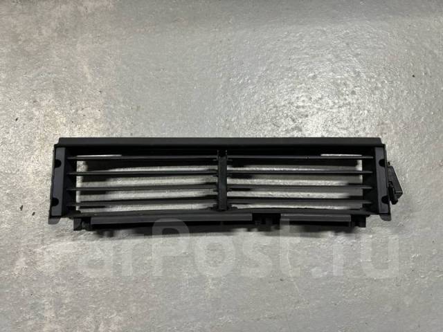 Решетка радиатора Lixiang L9 2022 HLX L2E15M купить в Уссурийске по ...