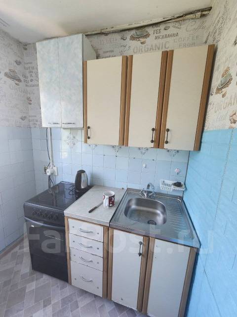 Продам кухонный гарнитур, прямая, малогабаритная, мдф, лдсп, светлое ...