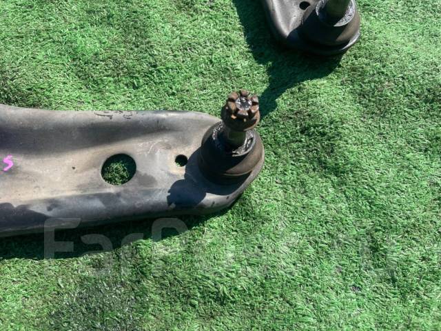 Рычаг передний (пара) Toyota Ractis NCP125 купить во Владивостоке по ...