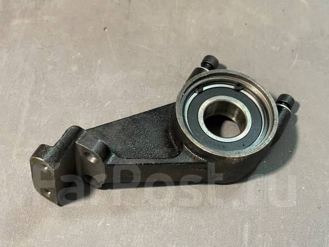 Кронштейн подвесной промежуточного вала привода колеса 49560-2P250 ...