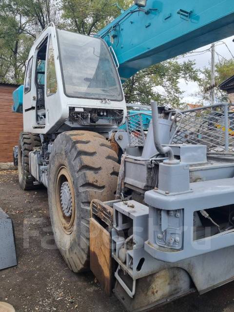 Kobelco RK250-3 на запчасти во Владивостоке