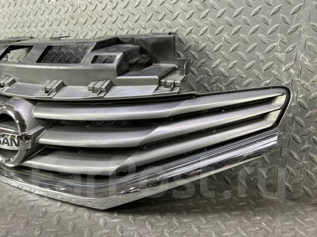 Решетка радиатора Nissan Note 623103VA0A E12 [536808] купить во ...