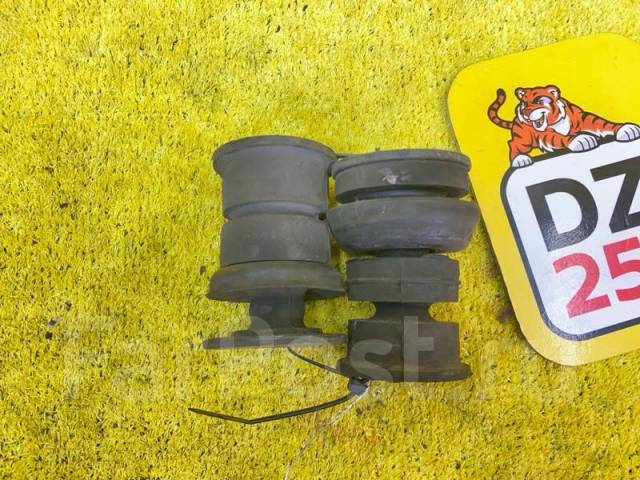 Подушка кузова Toyota 4Runner/Hilux Surf 2006 5220135100 UZN210/UZN215 ...