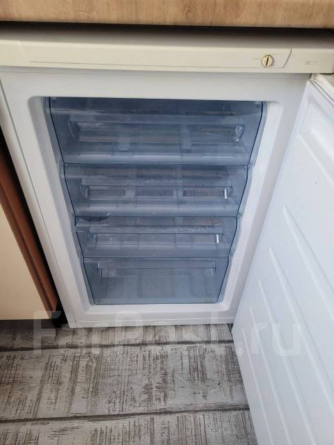 Морозильная камера на запчасти, б/у, в наличии. Цена: 2 000₽ во ...