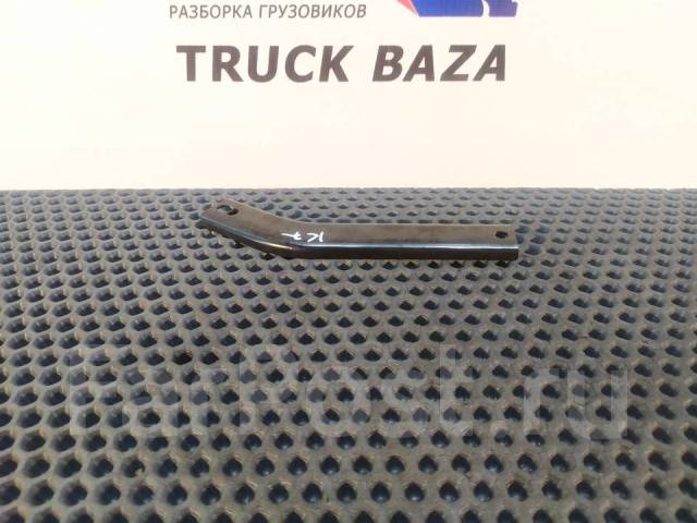 Кронштейн приборной рамки [9406890742] для Mercedes-Benz Axor II, Камаз ...