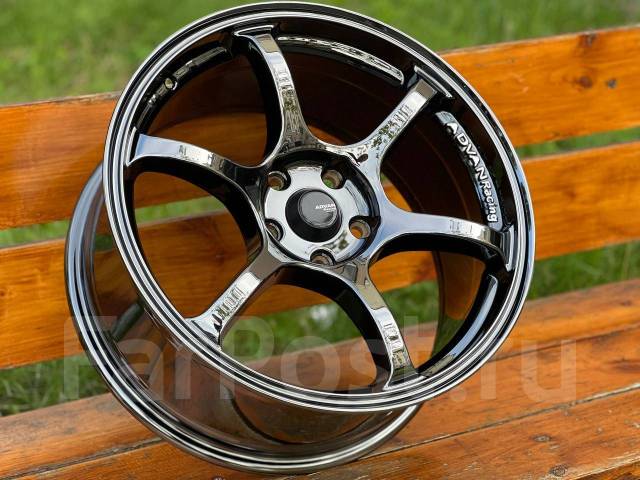 Advan RG2 F8650F, 18", 1 шт, Ширина диска 8.5" Вылет (ET) 38 мм. 5x114 ...