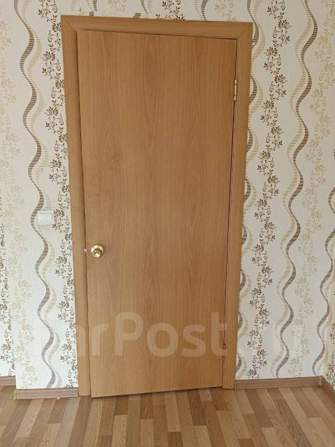 Межкомнатные двери Б/У в сборе, в наличии. Цена: 3 000₽ в Уссурийске