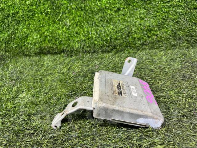 БЛОК ABS Toyota Land Cruiser UZJ100 купить во Владивостоке — частное ...