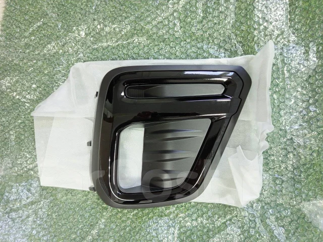Накладка ПТФ 57731SJ140 Subaru Forester SK, право Новая Оригинал купить ...