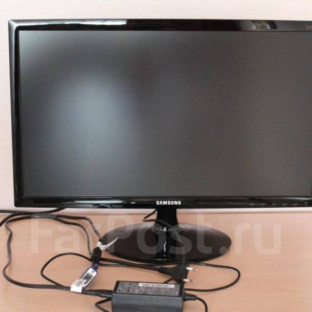 22-x дюймовый Samsung S22D300 (Full HD 1920х1080), ЖК (LCD, LED, QLED ...